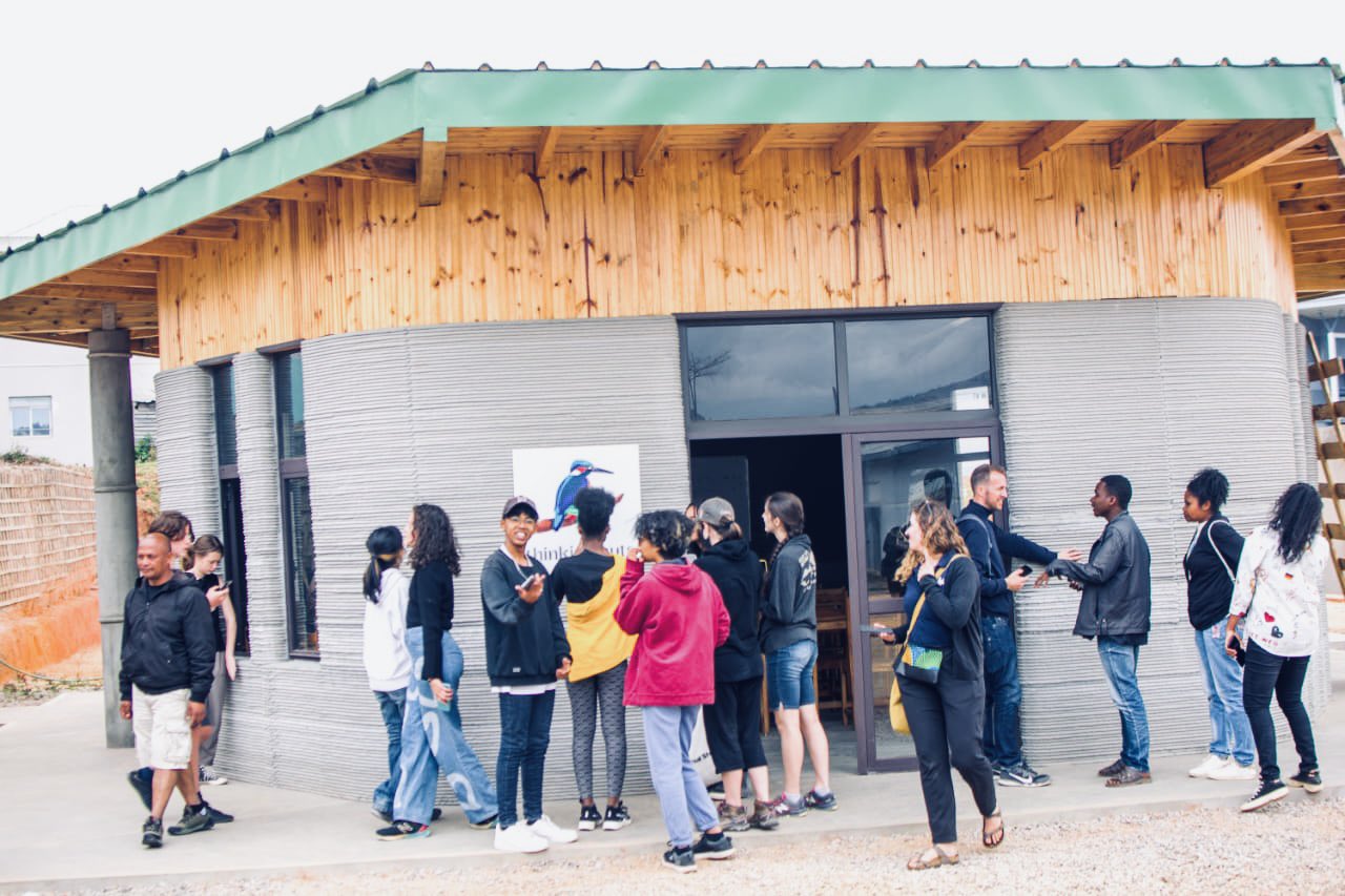ASA high school design class visits Thinking Huts' 3D printed school ...